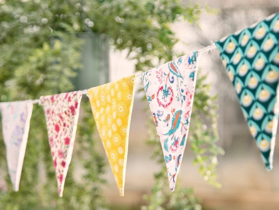 Vintage Floral Fabric Bunting: Handmade Party Garland - Etsy