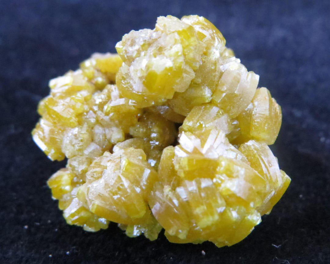Arsenian Pyromorphite, Bunker Hill, Idaho - Etsy