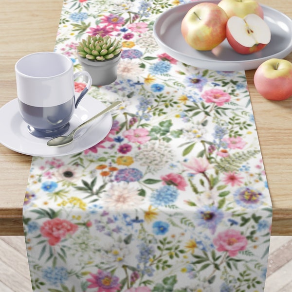 Spring Table Runner - Etsy