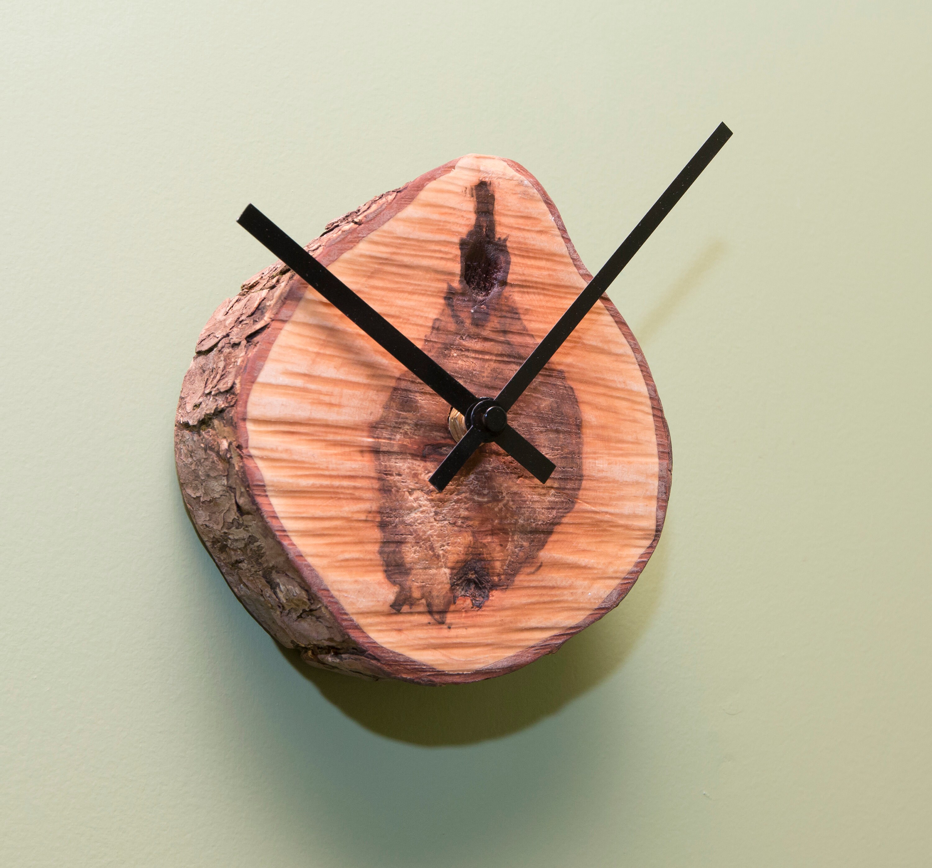 Wooden Clock, Handmade Clock, Live Edge Oak Slice Clock, Rustic Wood ...