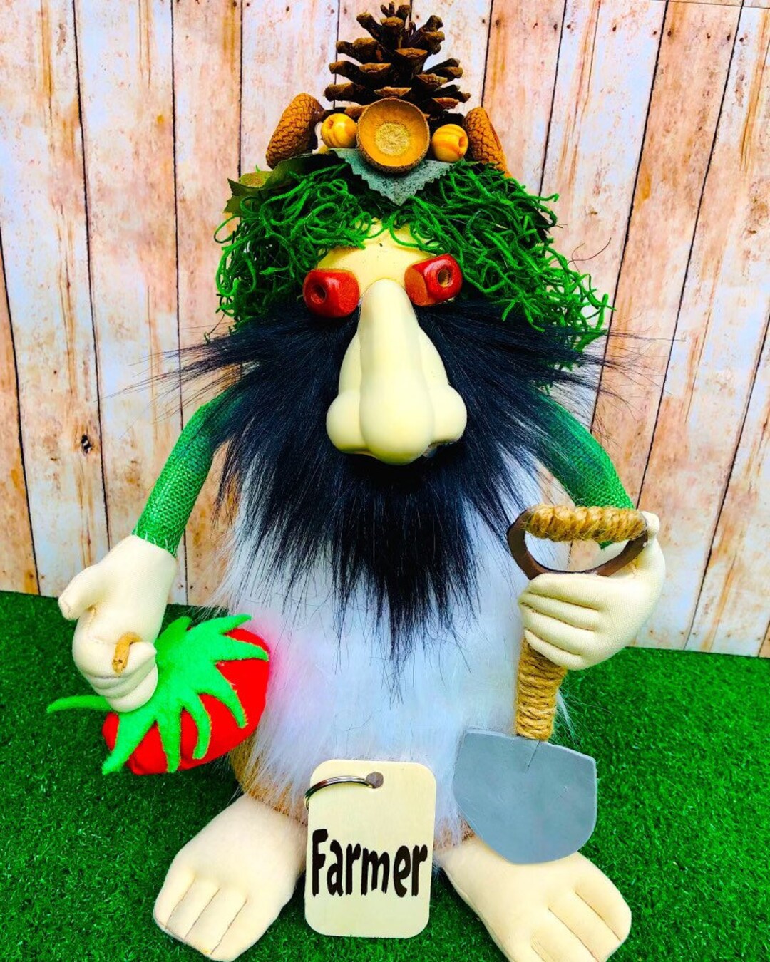 Woodland Troll Farmer Farmer es un macho barbudo Woodland Troll ...