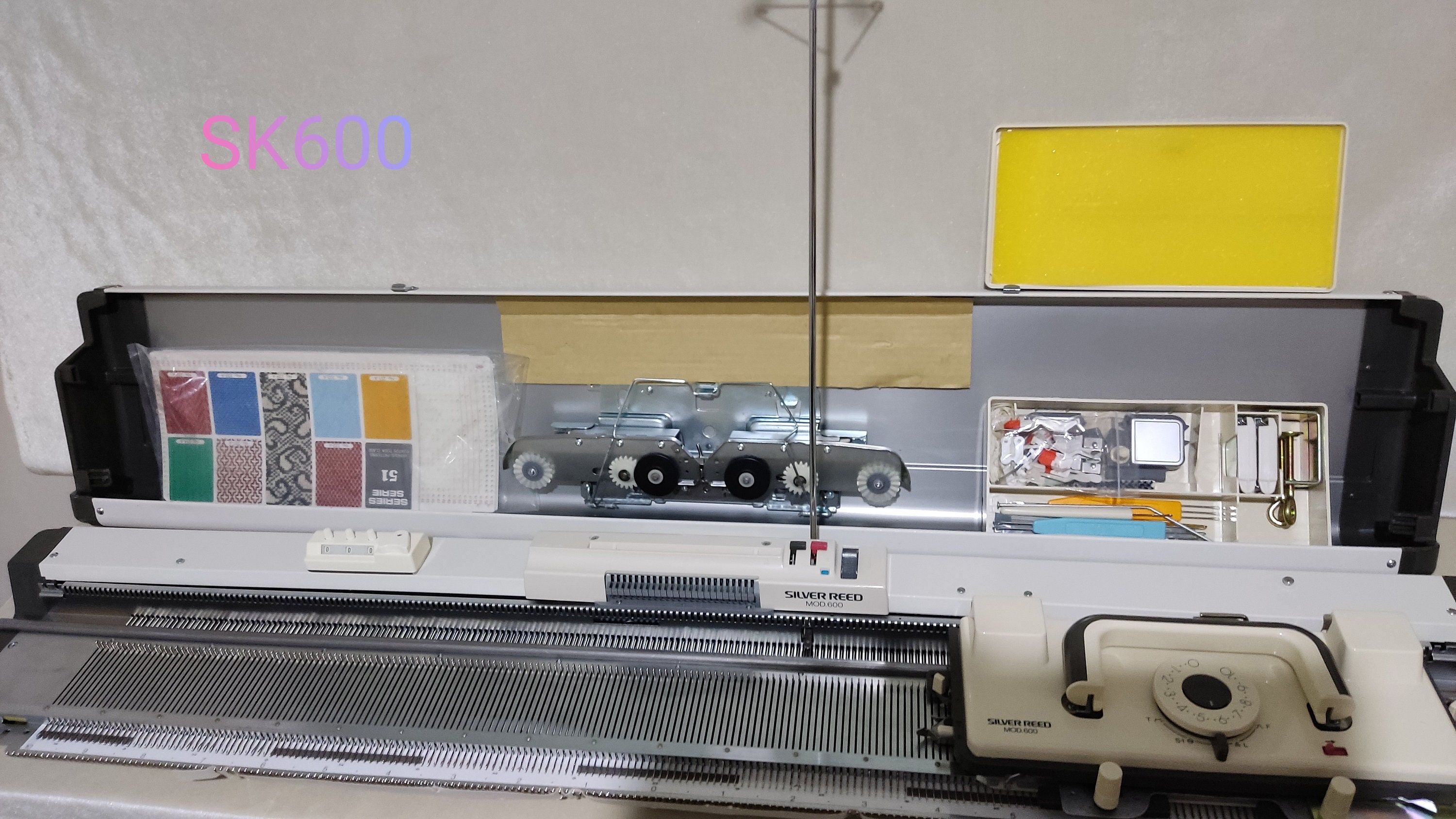 New SK600 (improved Versions of SK280) Standard Gauge Knitting Machine ...
