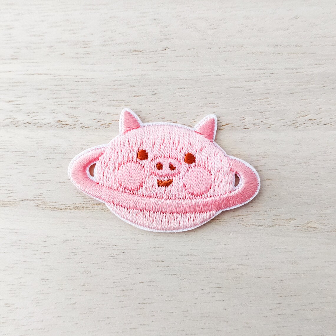 Pig Planet Iron on Patch, Embroidery Patch, Cute Kawaii Patch, Sew on ...
