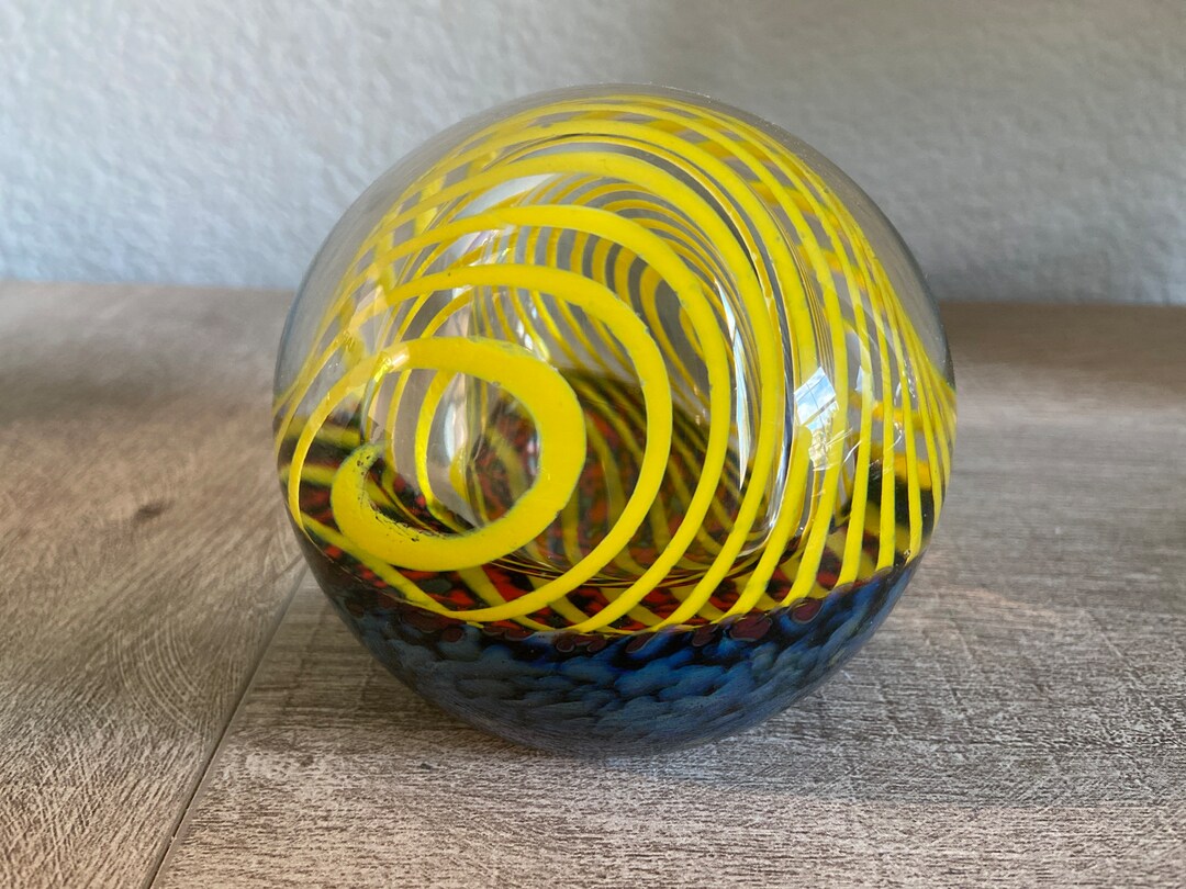 Vintage Lindsey Art Glass Studio 2001 Paperweight Art Glass Vibrant ...