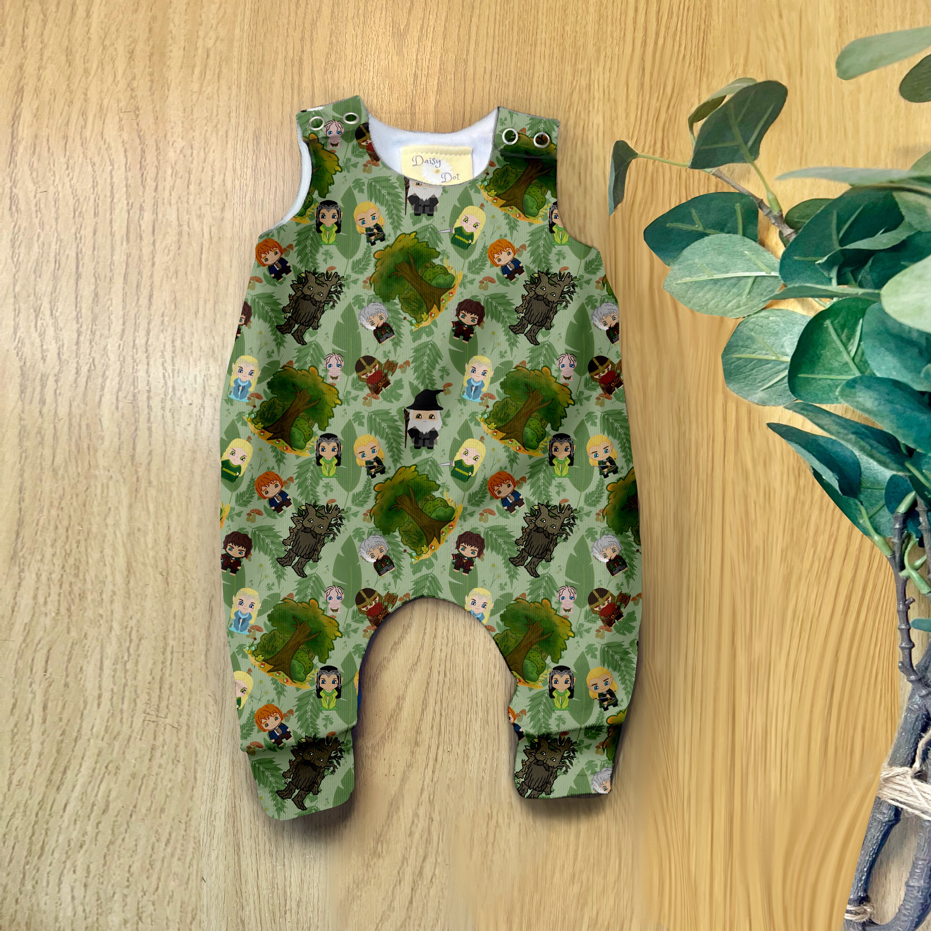 LOTR Seamless Design, Bilbo, Wizard, Magical Surface Pattern Design ...