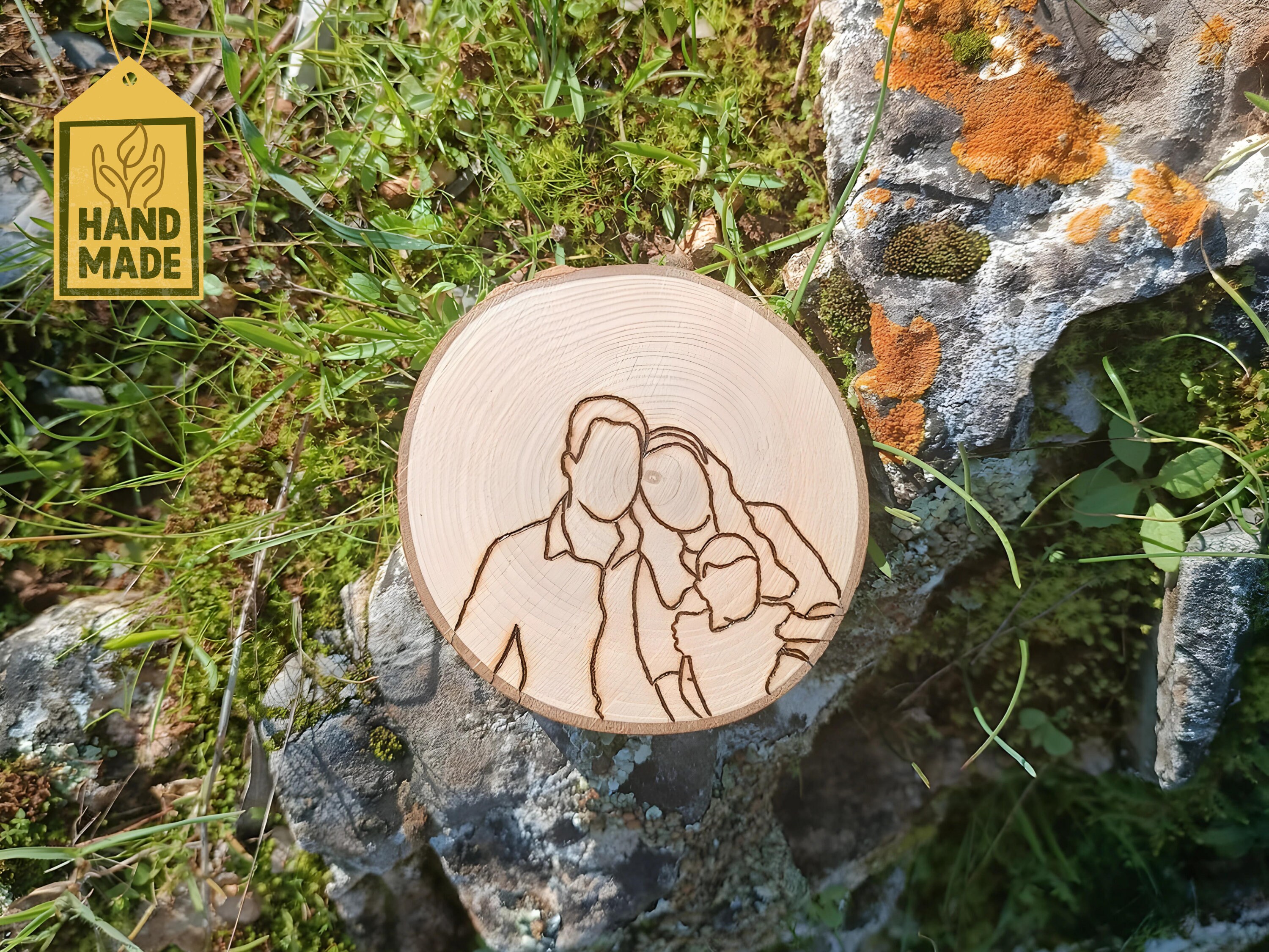 Line Art Portrait on Wood Slice, Custom Handmade Family Portrait, Wood ...