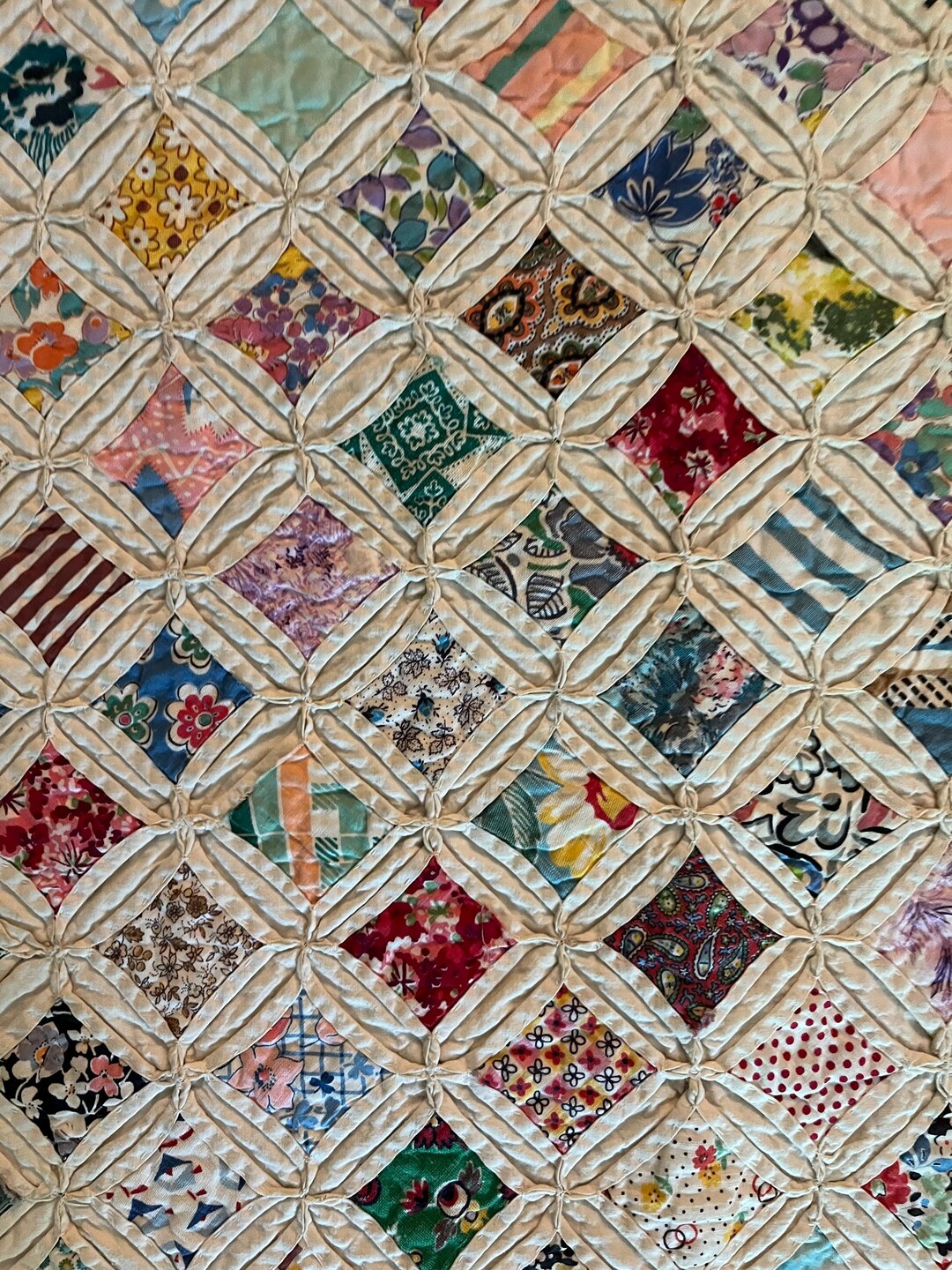 Vintage Cathedral Window Quilt, 64" W X 81" L - Etsy