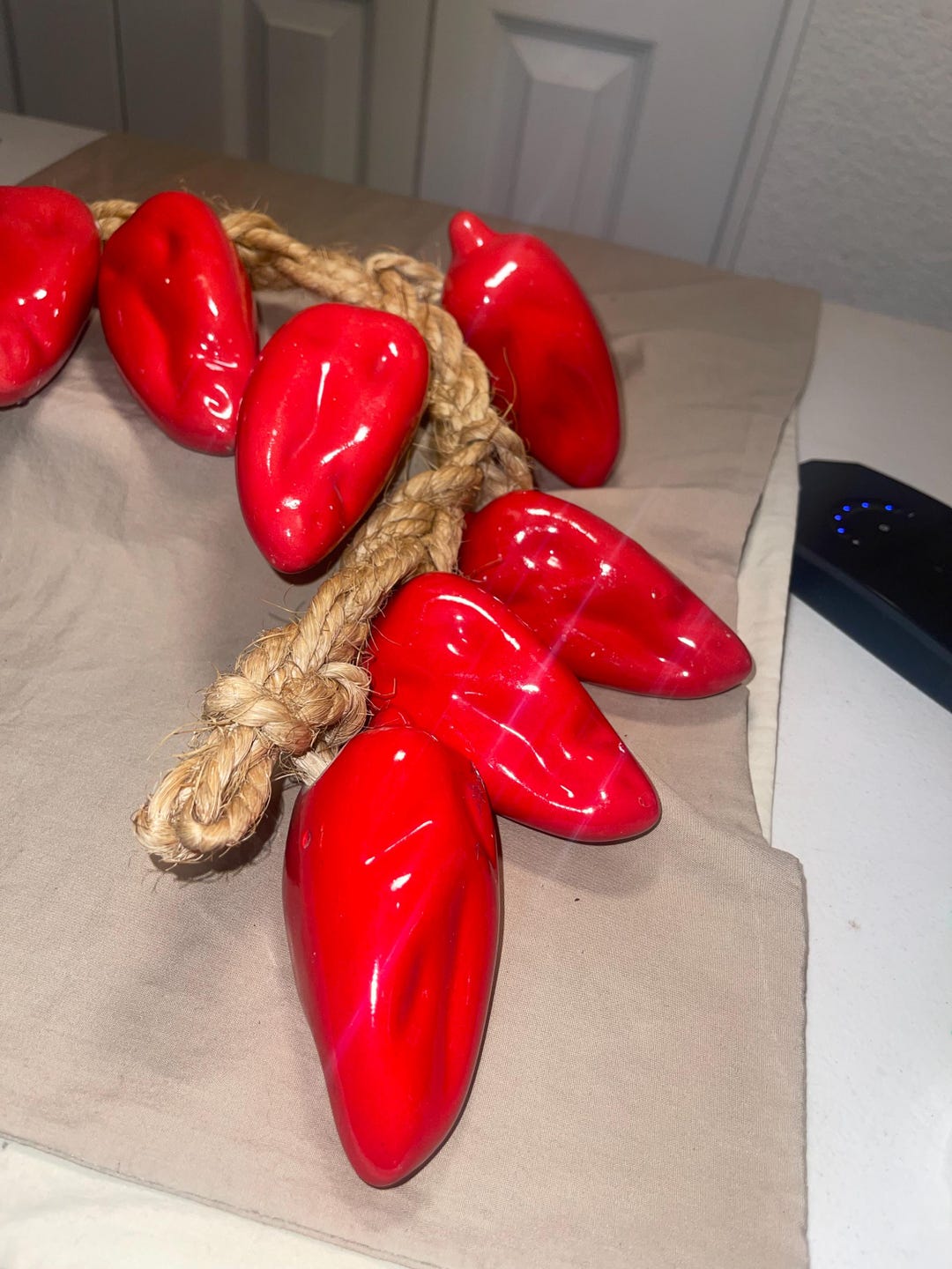 VINTAGE Hanging BRAIDED JUTE Rope With Red Ceramic Peppers Festive ...