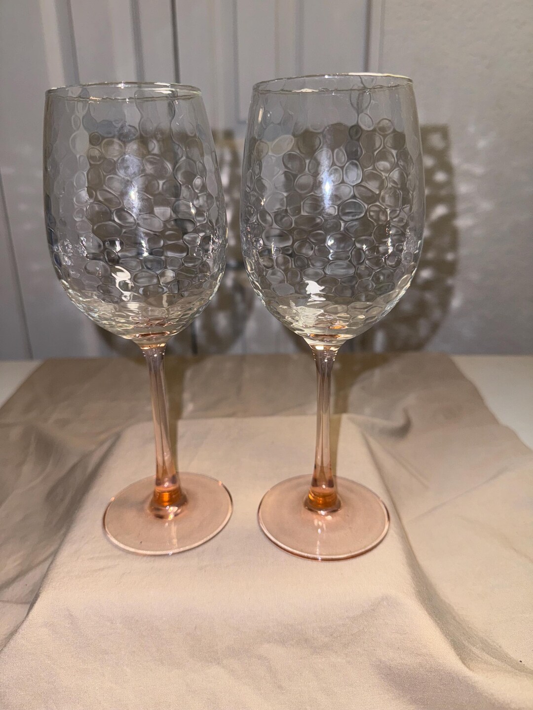 SETOF2 VINTAGE Wine Glasses Pink Stemware Barware Wine Glasses Pink ...