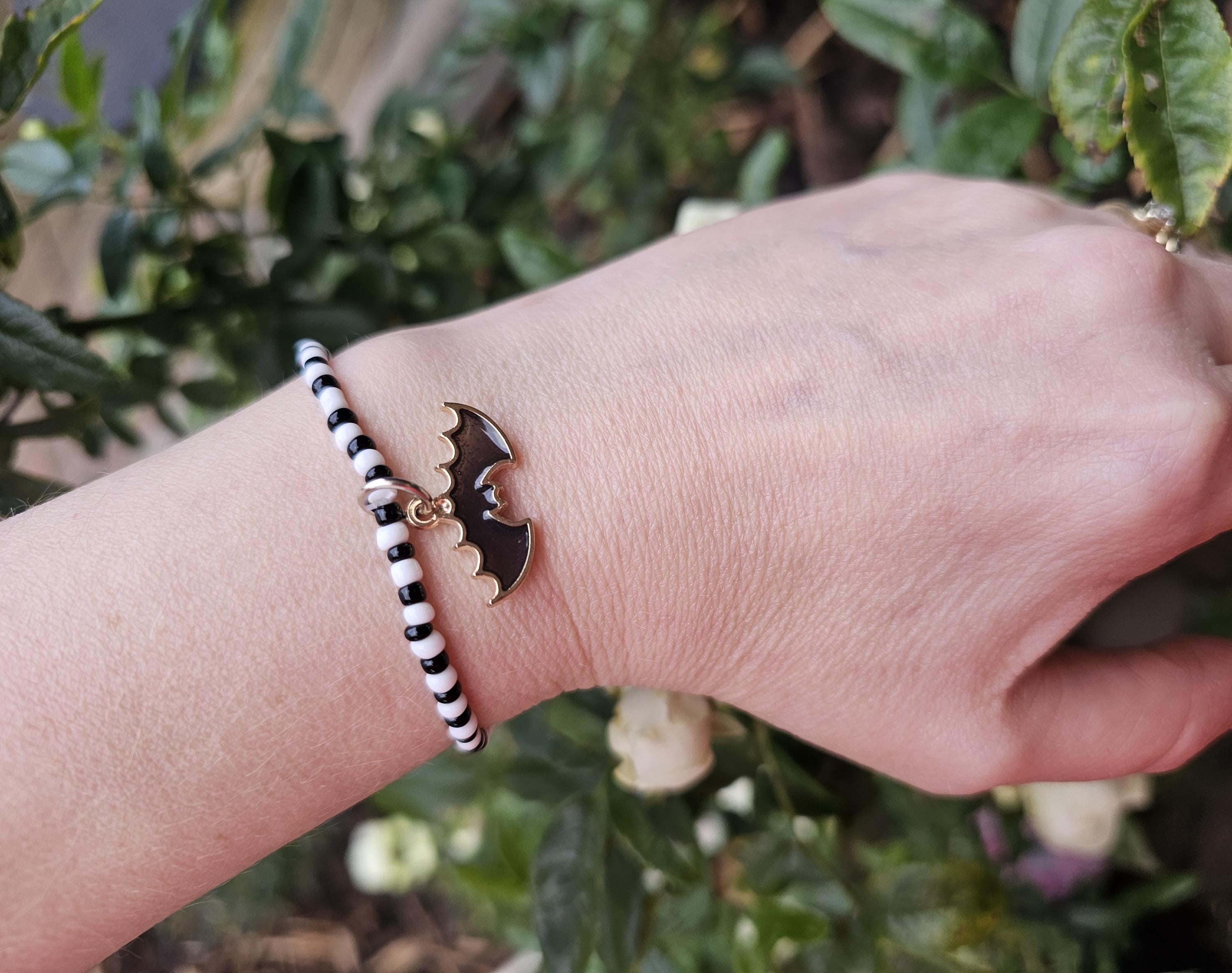 Halloween Bat Glass Bead Bracelet, Handmade, Autumn Jewellery. - Etsy