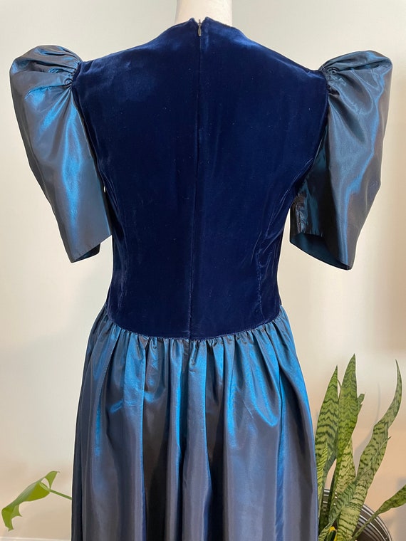 Vintage 80s Alexia Admor princess cut velvet & taffet… - Gem