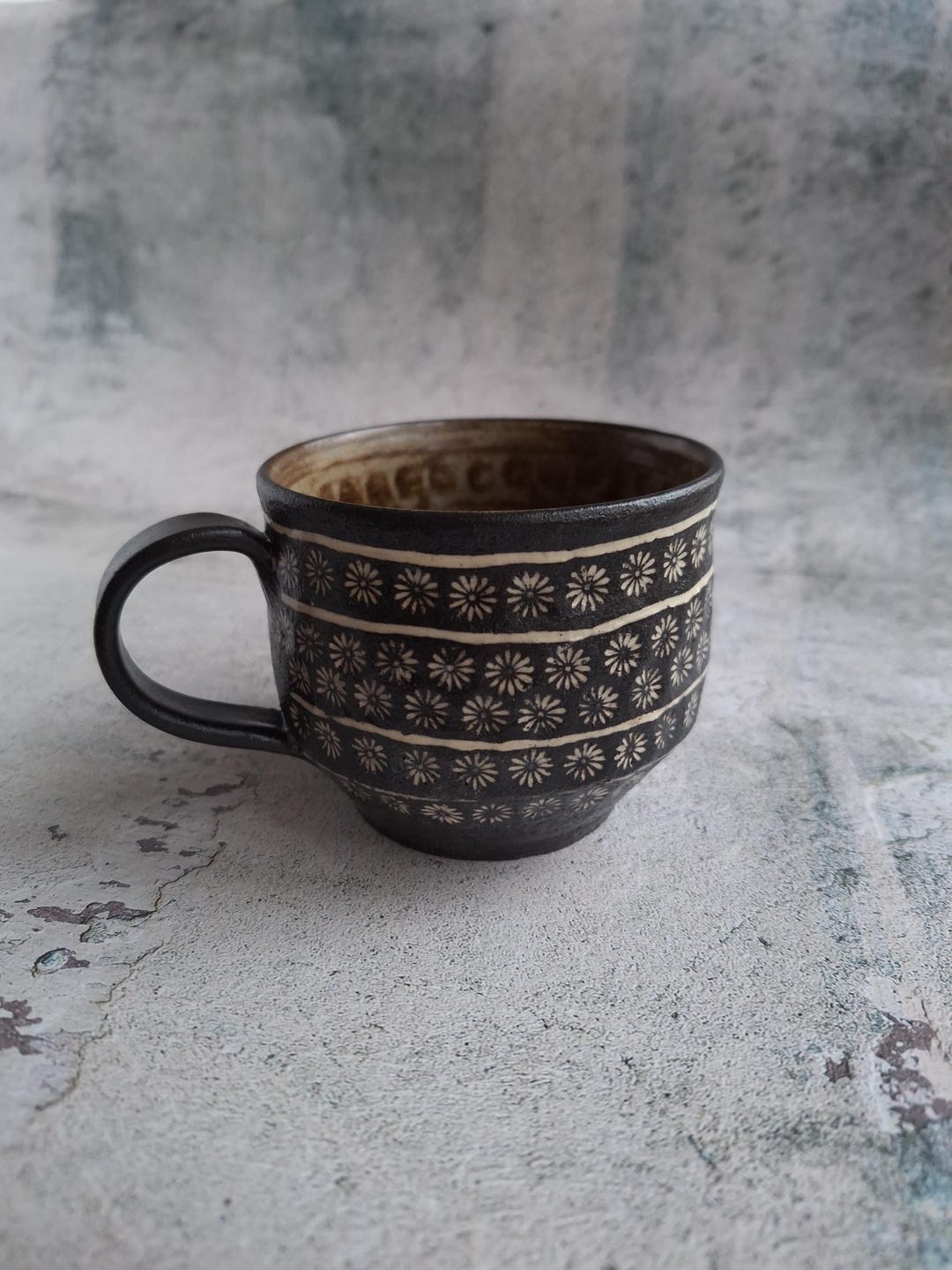 Handmade Daisy Inlay Mug | Mishima Ceramic | Black and White - Etsy