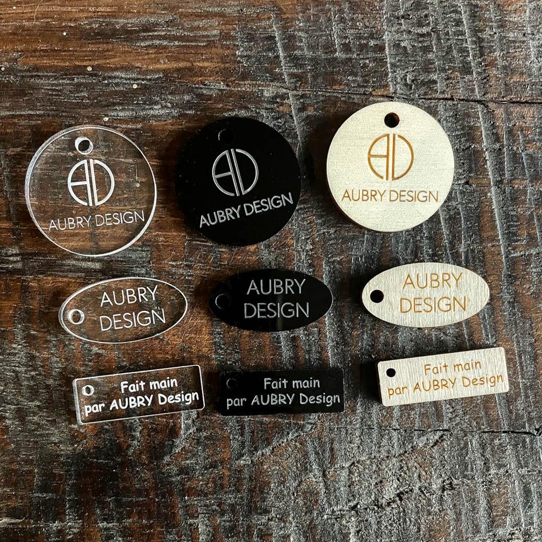 Lot De 100 Tags Pour Illustrer Votre Marque Et Vos Création. Logo ...