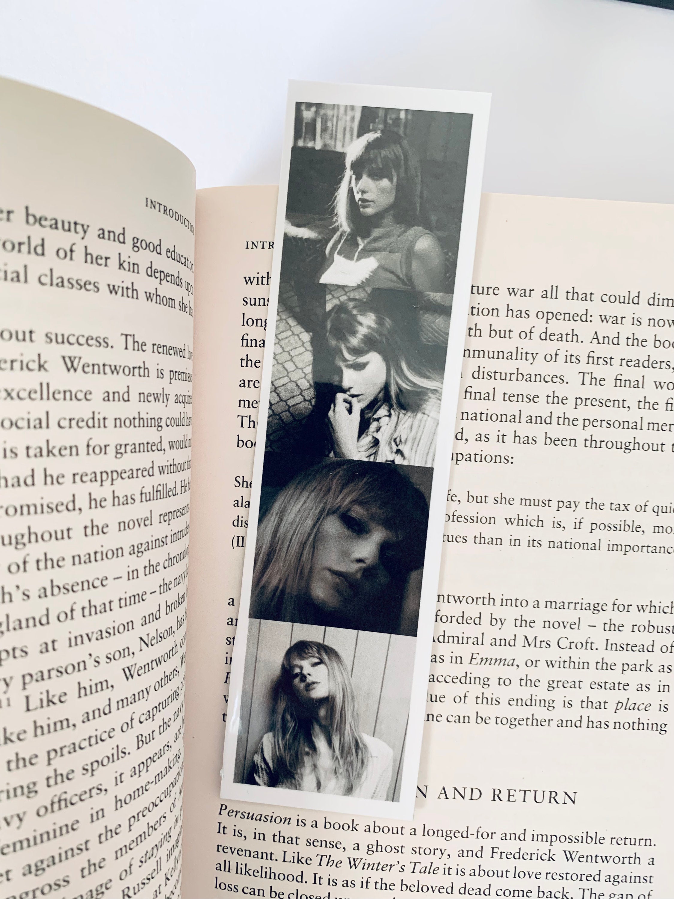 Taylor Swift Bookmarks black & White laminated - Etsy
