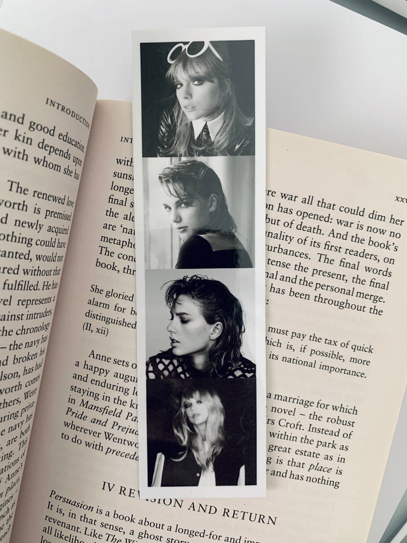 Taylor Swift Bookmarks black & White laminated - Etsy