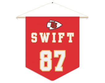 Swifty and Kelce KC Chiefs Game Day Dinner Napkins SWIFT 87 Red ...