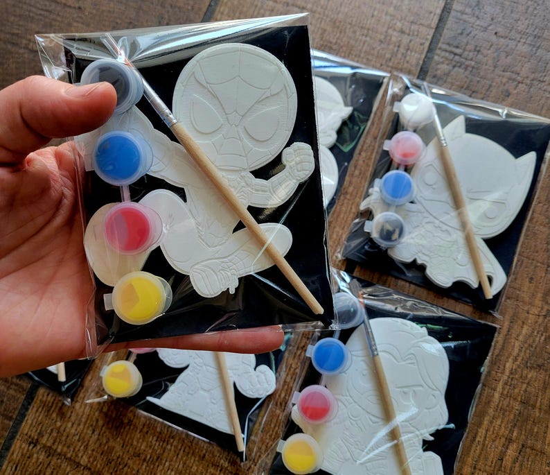 Superhero Painting Kit Party Favor: Resin Molds, Brush & Paint - Etsy