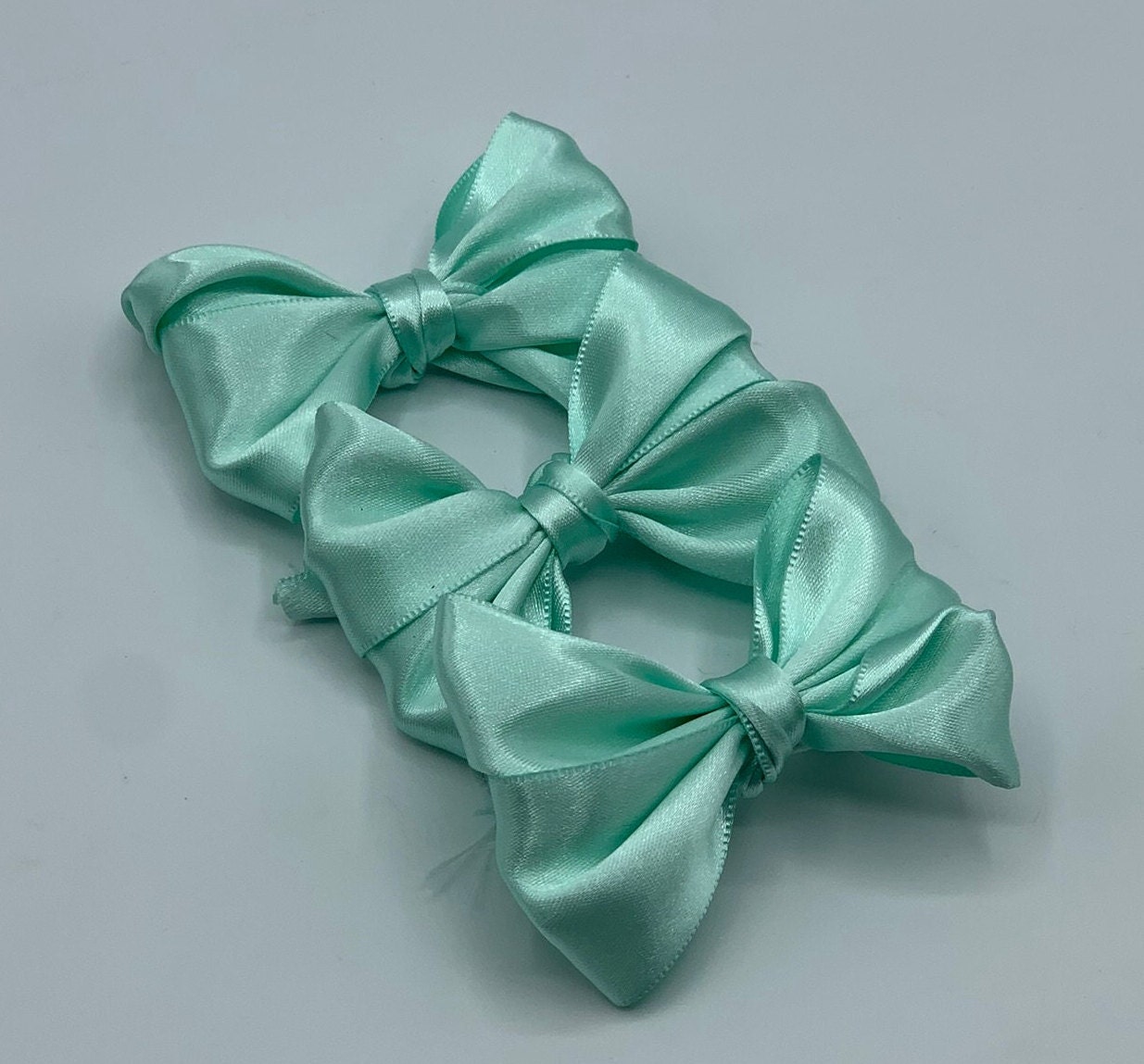 12 Treat Bows Rice Krispie Bows Cake Pop Bows Cakesicles - Etsy