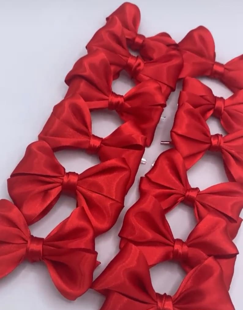 12 Treat Bows Rice Krispie Bows Cake Pop Bows Cakesicles - Etsy