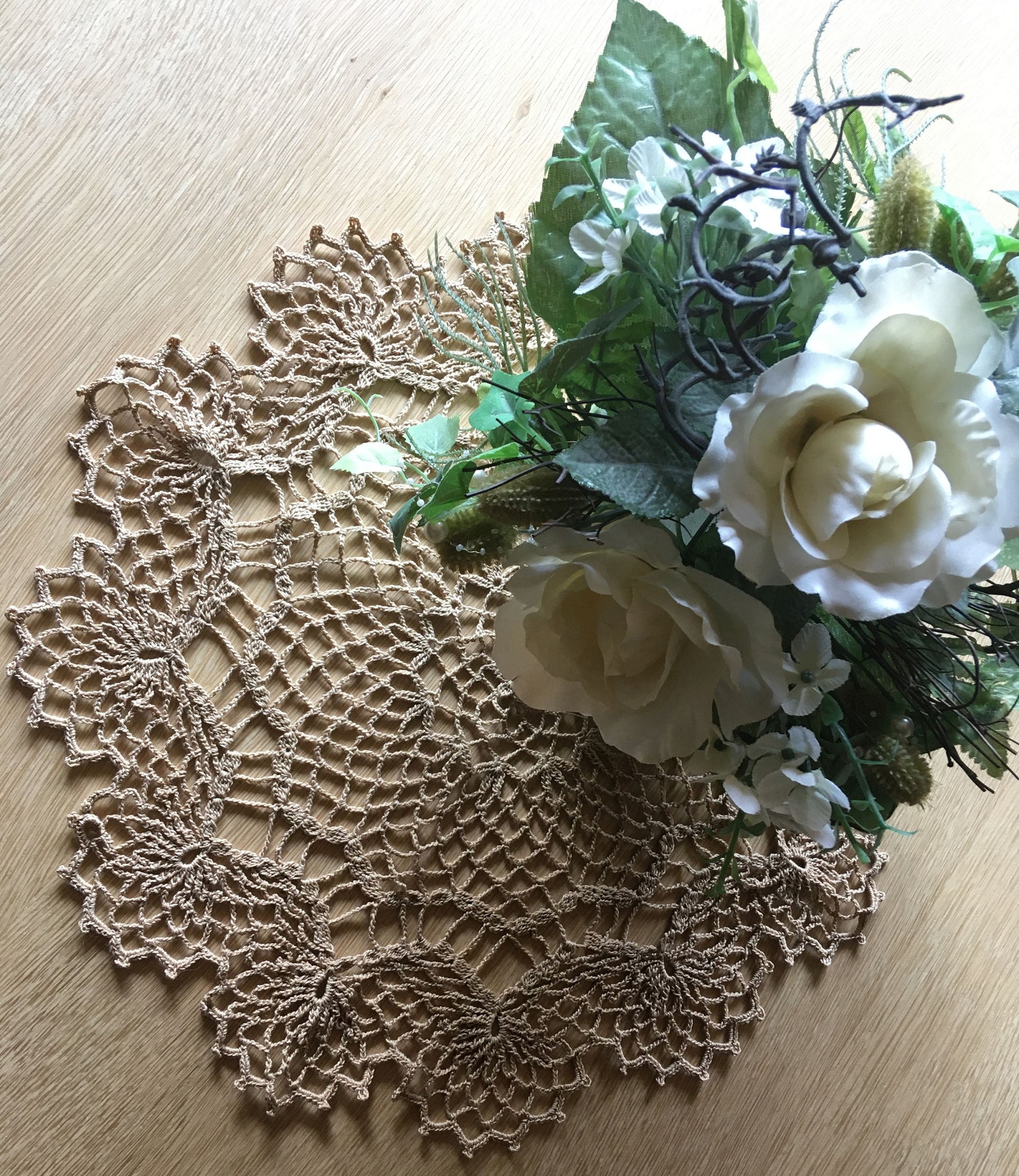 Großes filigranes Häkel-Deckchen - Etsy.de