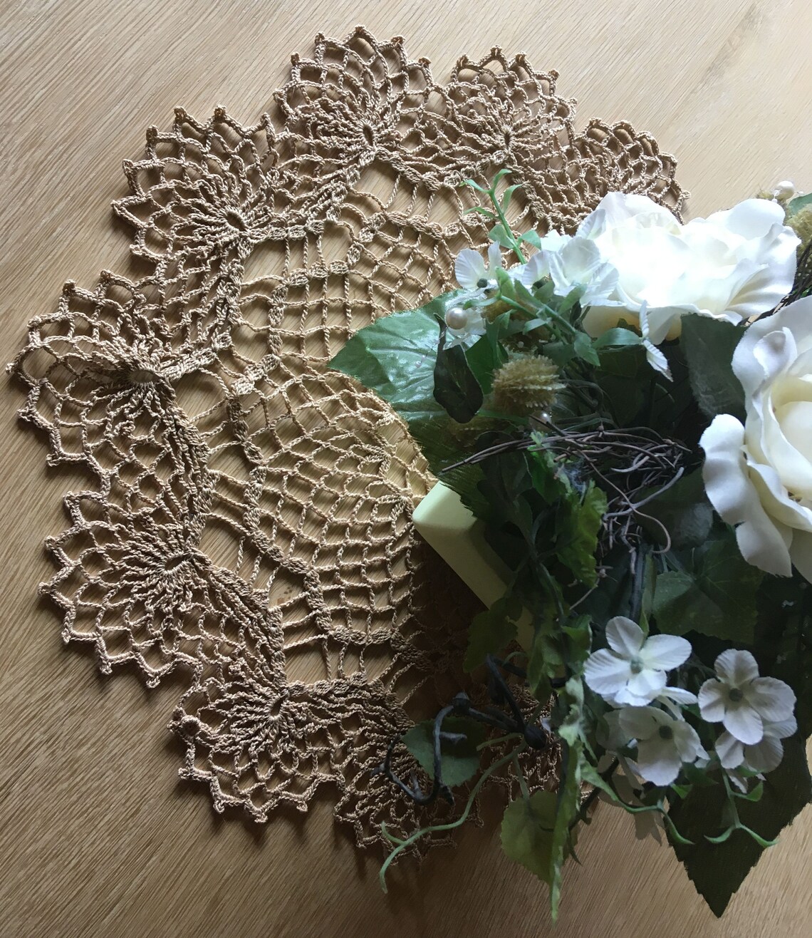 Großes filigranes Häkel-Deckchen - Etsy.de