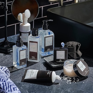 Home Spa Gifts, Spa Kit for Men - Sandalwood and Oak Scented Bath Gift ...