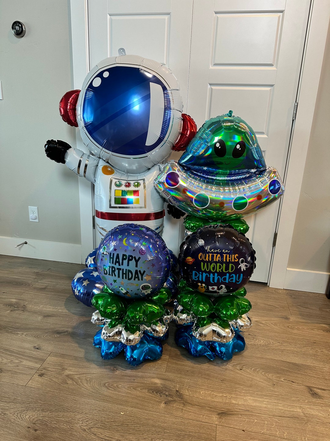 Huge Space Alien Birthday Balloon Kit - Etsy
