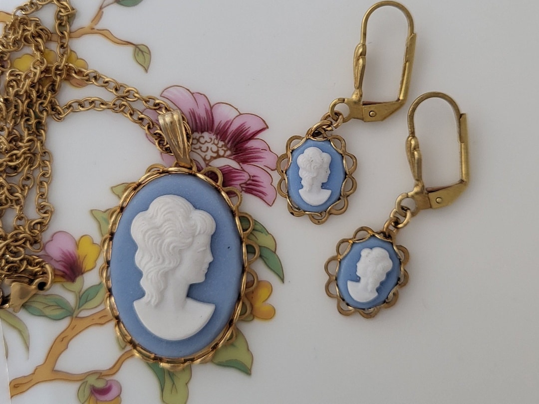 Handcrafted Victorian Style BLUE CAMEO SET Necklace Earrings Made With ...