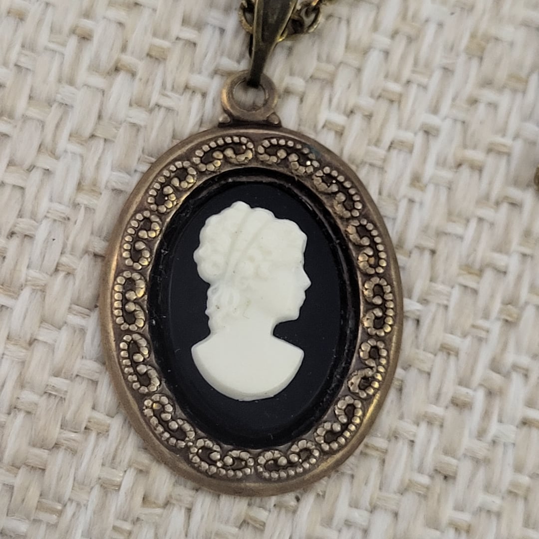 Victorian Style Pendant Made With a VINTAGE CAMEO and SETTING - Etsy