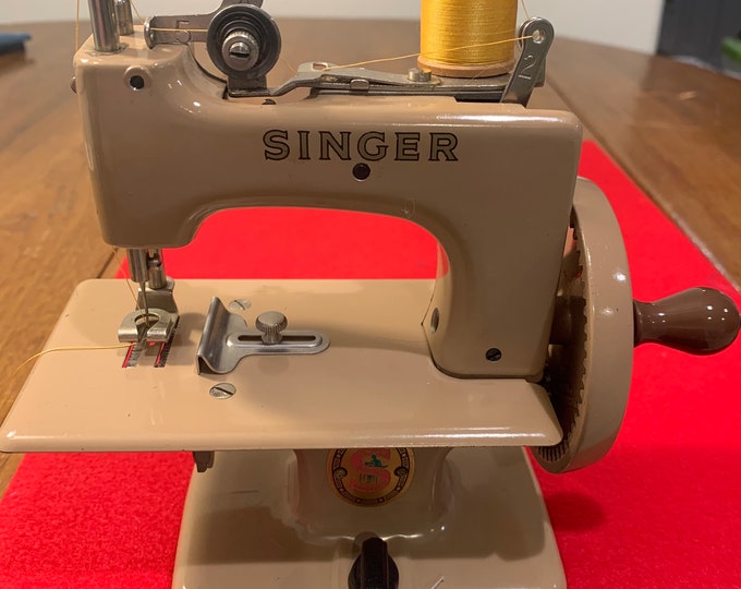 Singer 29962 Childs Tan Sewing Machine Made in Great Britain - Etsy