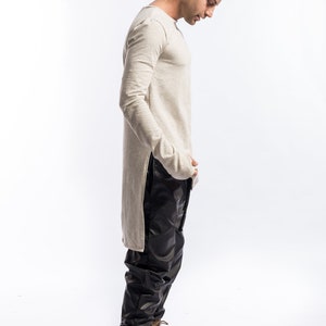 Men's Longline T-shirt / Side Slit T-shirt With Thumbholes / Gray ...