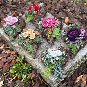 Grabschmuck kleines Geäst Herz Rosen Grabgesteck Herbst Winter - Etsy.de