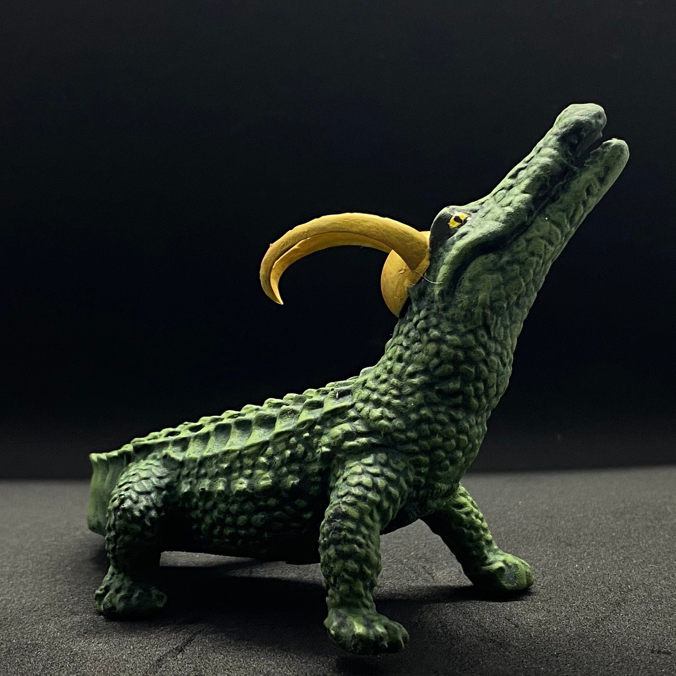 Alligator Loki Marvel Legends Scale - Etsy