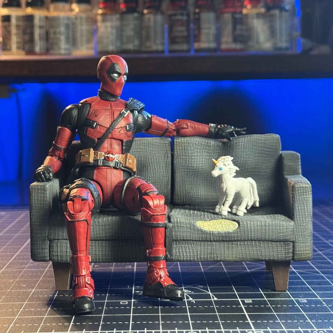 Old Sofa Prop (1:12 Scale) - Etsy