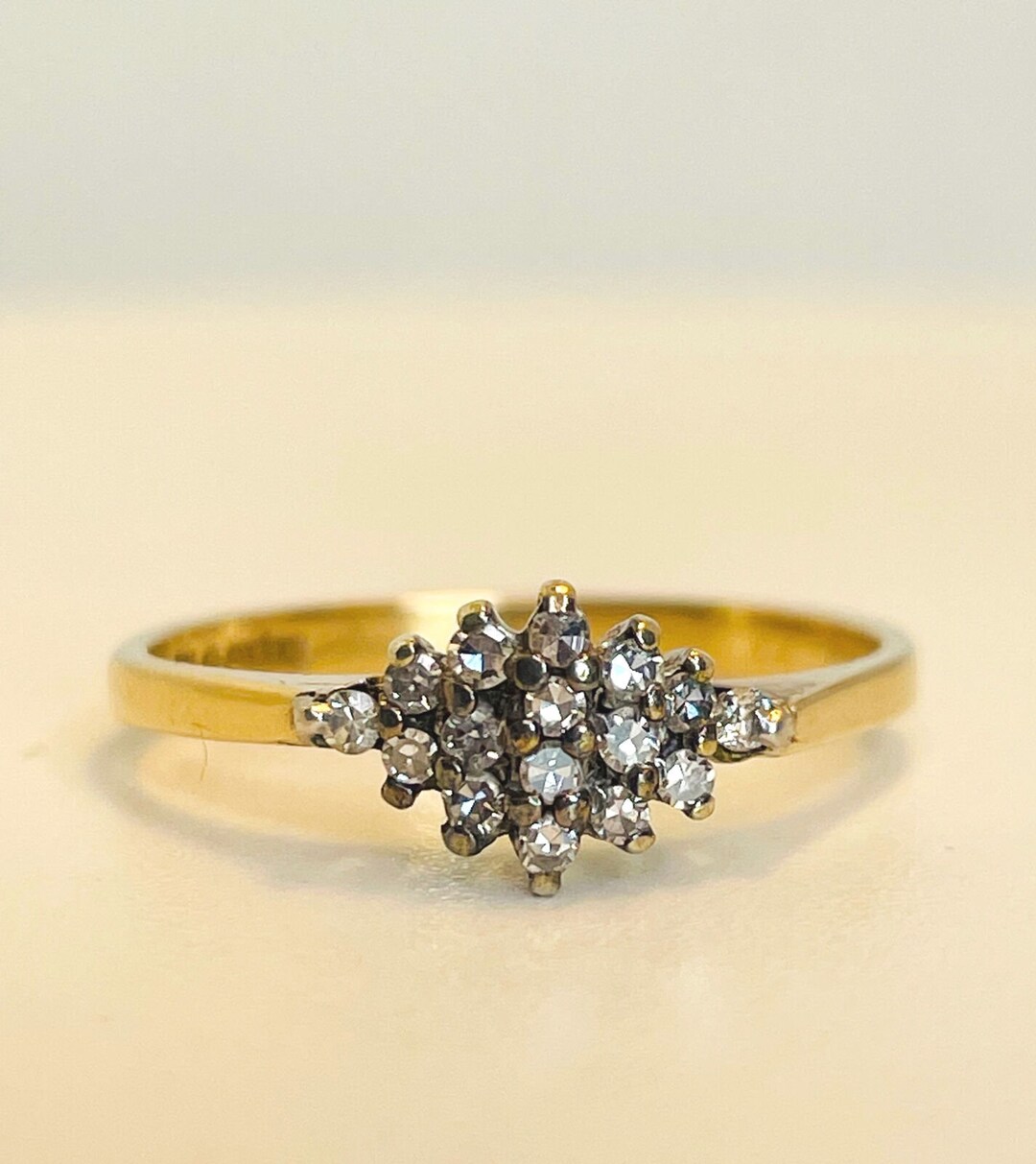 Vintage 9ct Gold Diamond Cluster Ring - Etsy