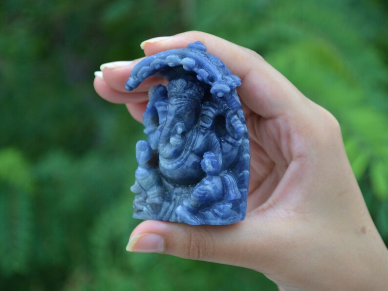 Blue Sapphire Ganesha | 203 Grams/1015 Carat Blue Sapphire Ganesha Idol ...
