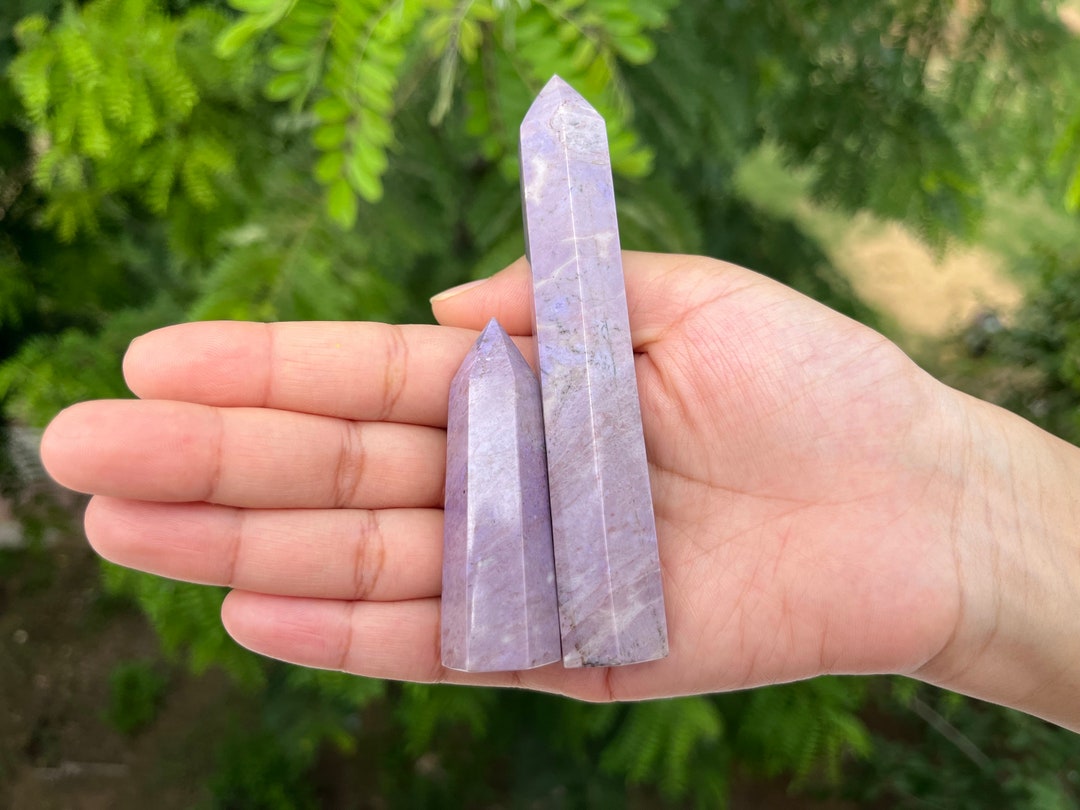 Lavender Jade Tower Tower/ Point Hand Carved in High Quality Lavender ...