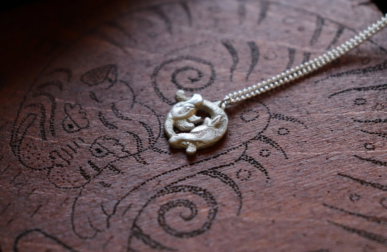 Wolf and Rooster Night and Day Pendant, Ciondolo Lupo E Gallo - Etsy