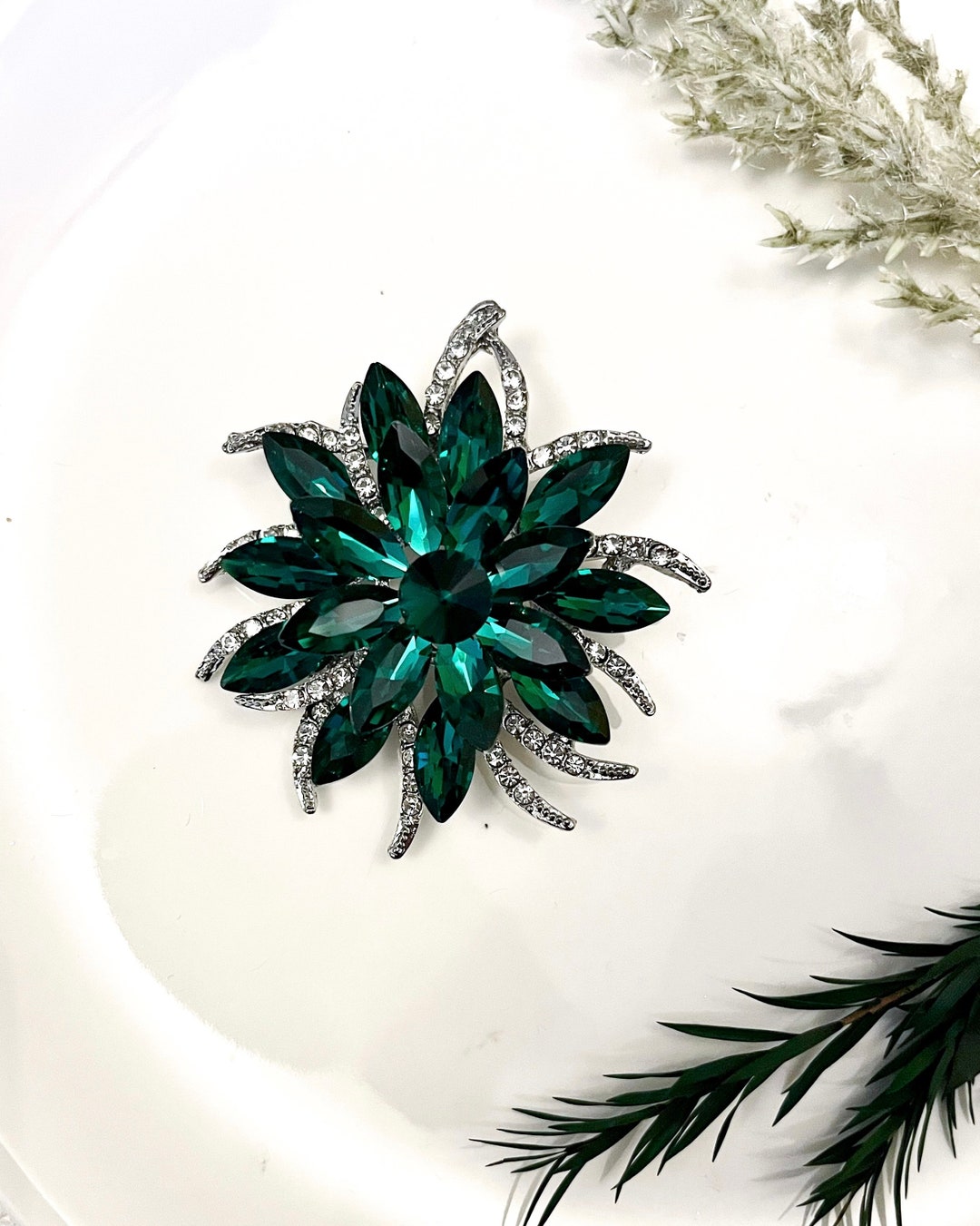 Emerald Green Crystal Brooch, Elegant Bridal Wedding Brooch, Prom Party ...