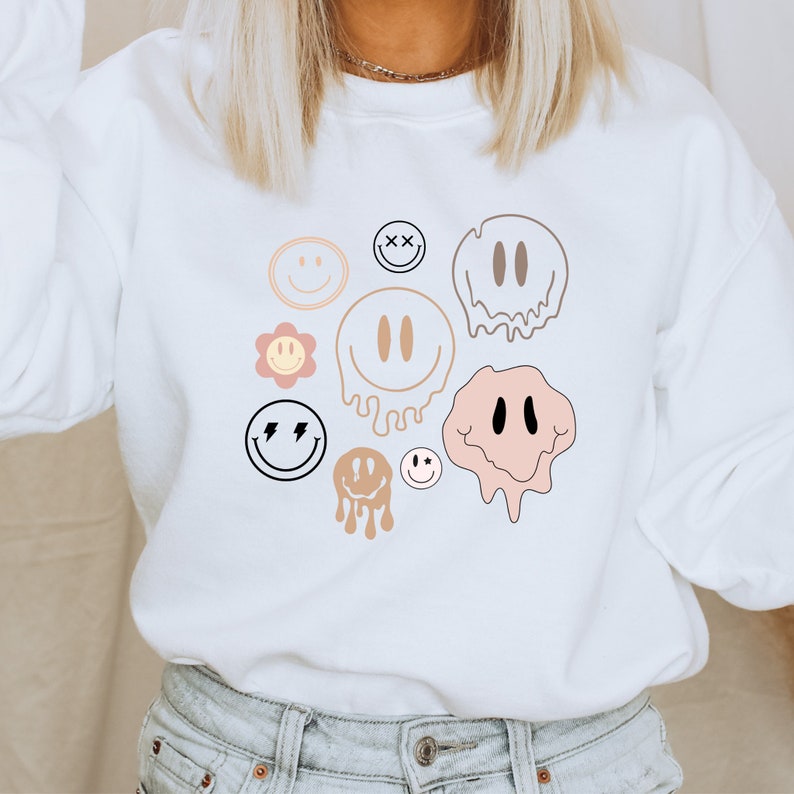 Smiley Face Crewneck Sweatshirt. Groovy Smile Sweater. Retro Smiley ...