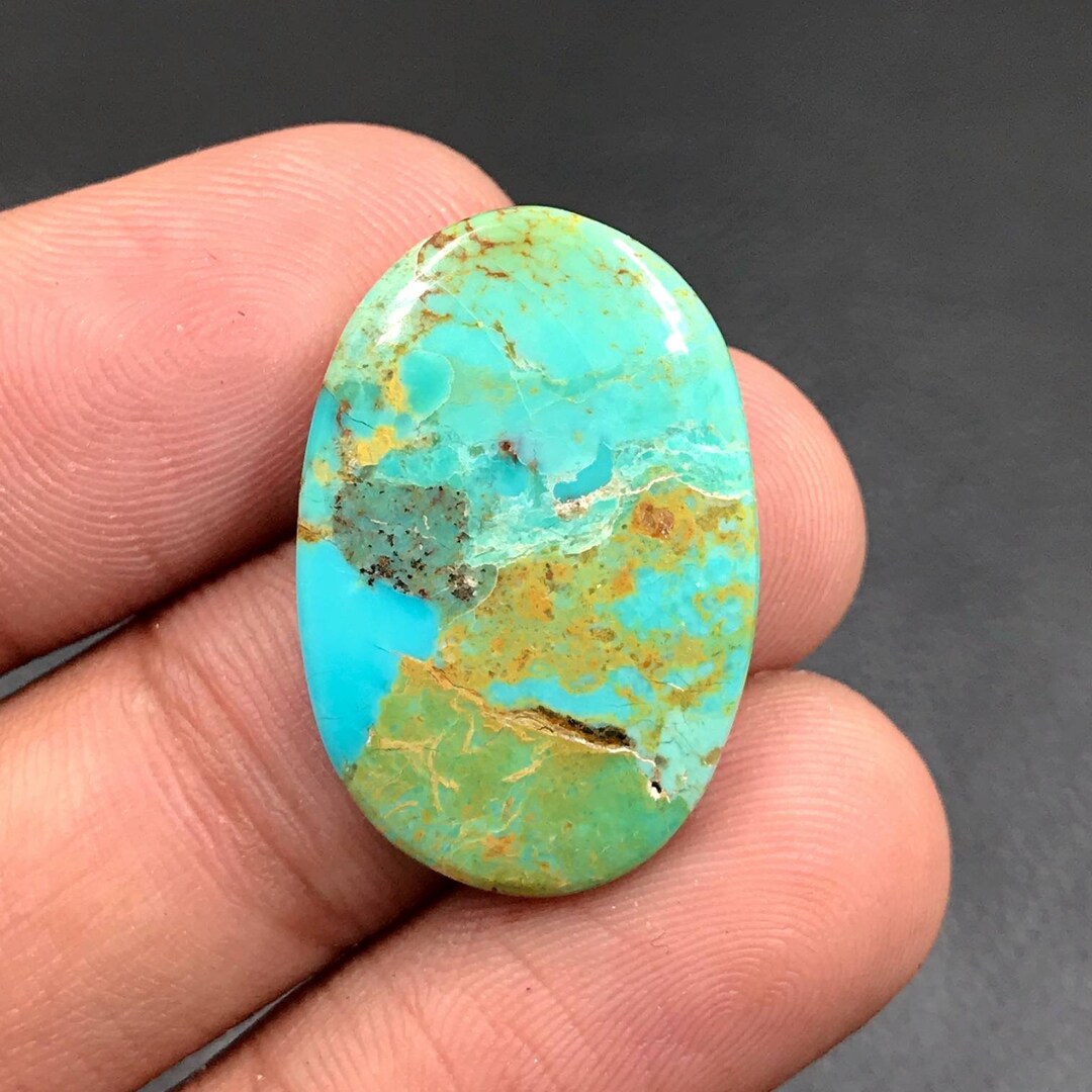 Arizona Mohave Turquoise Cabochon...oval Cabochon...26x18x3 Mm...11 Cts ...