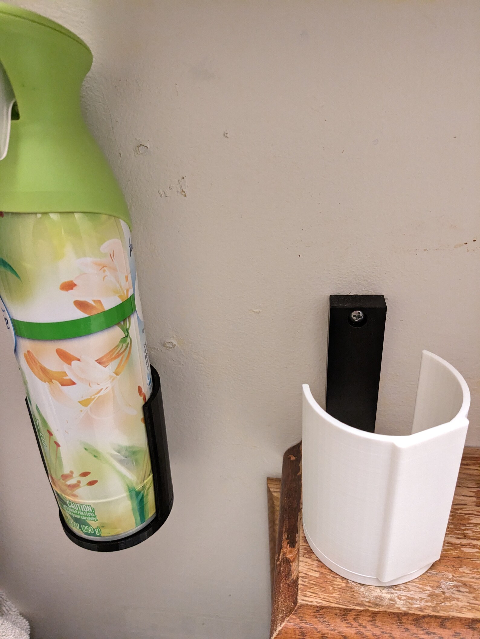 FEBREZE Wall Mount for Freshening up Your Space – TOILET Air Freshener ...