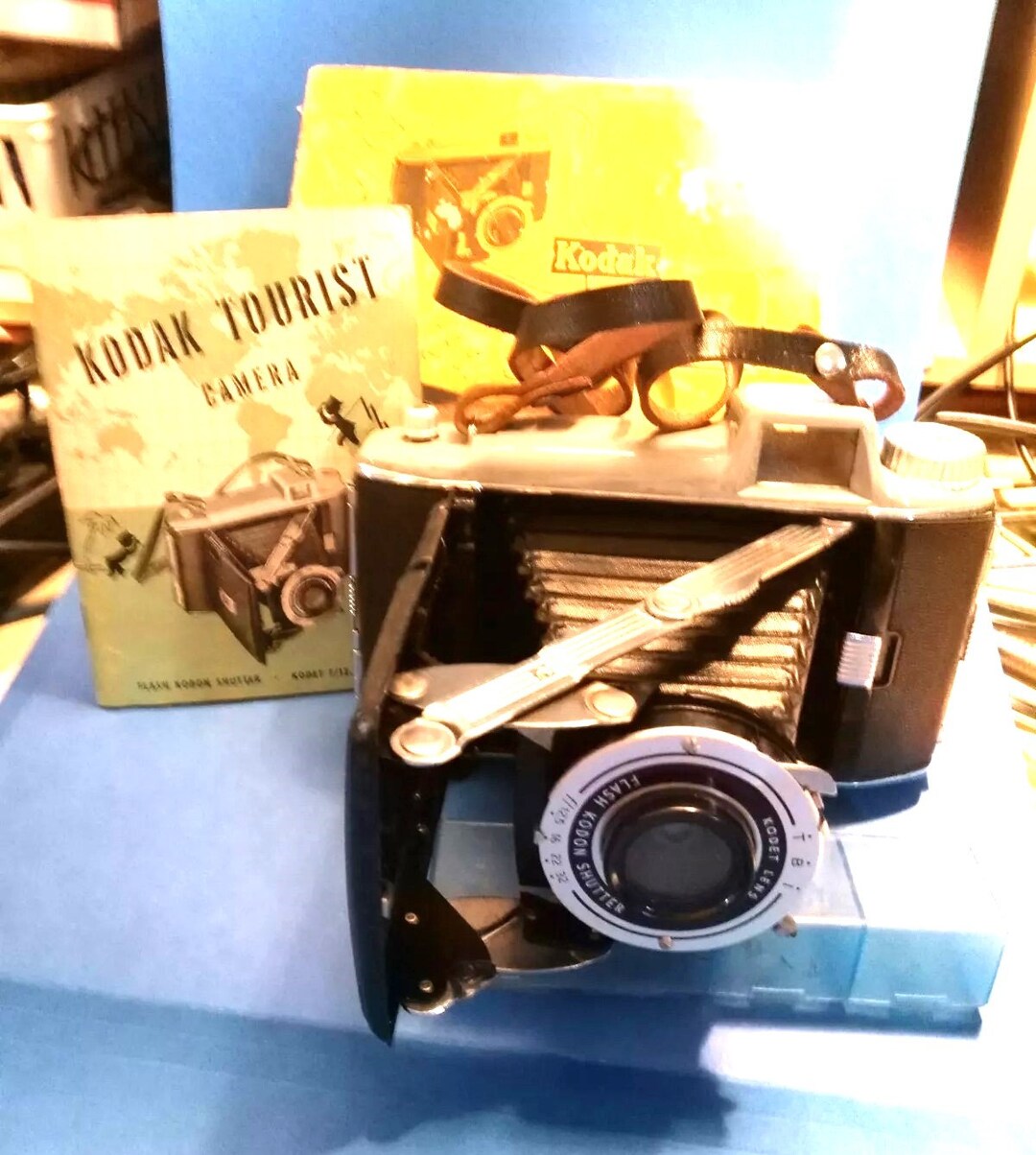 Vintage 1950s Kodak Tourist CAMERA With Box and Original Manual SHIPS ...