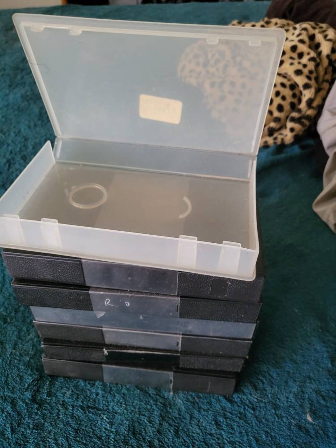 7 Empty Plastic VHS Movie Video Cases ~ SHIPS FREE!!! - Etsy