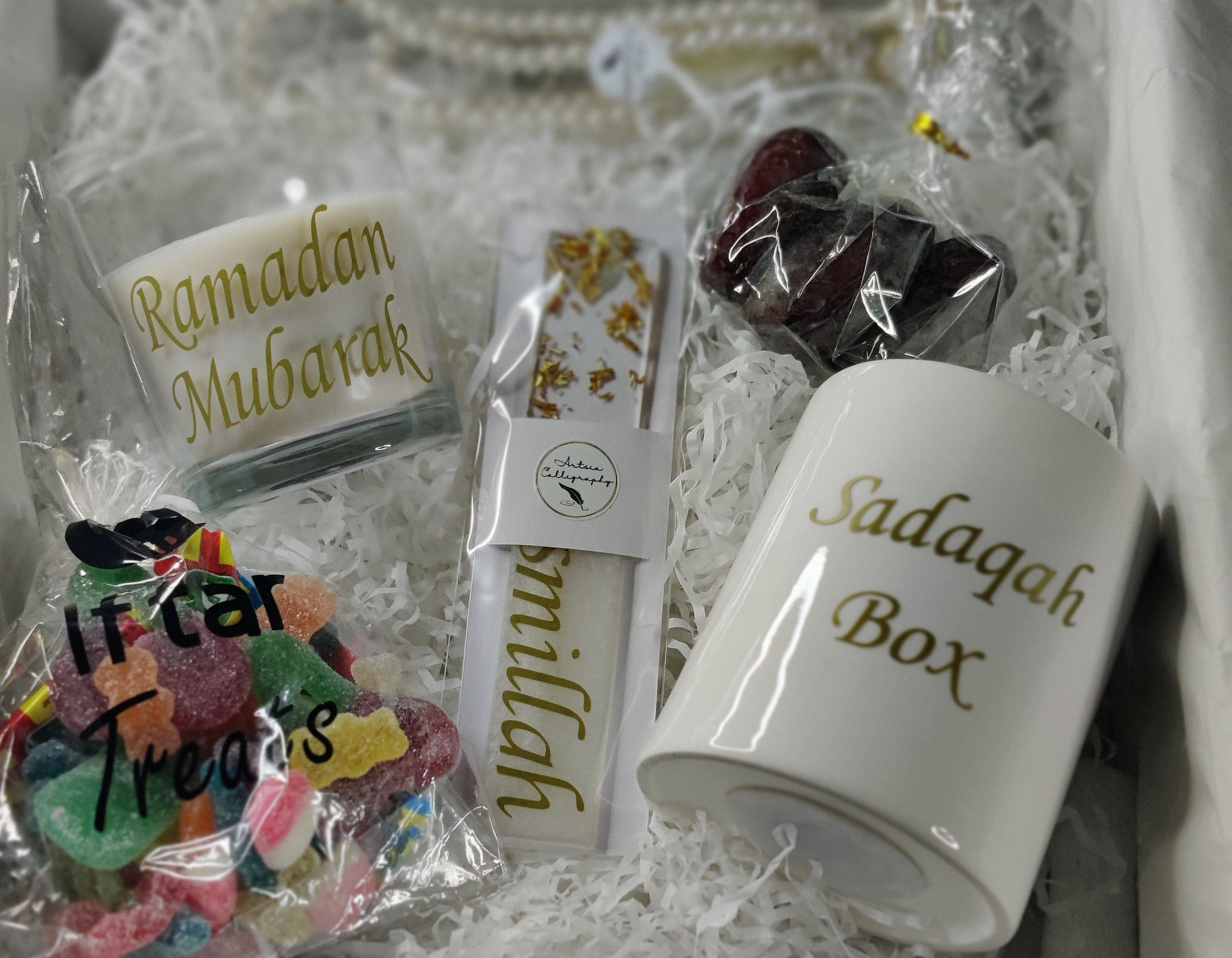 EID Gift Box | RAMADAN Gift Box | Personalised Candle, Sadaqah Box ...