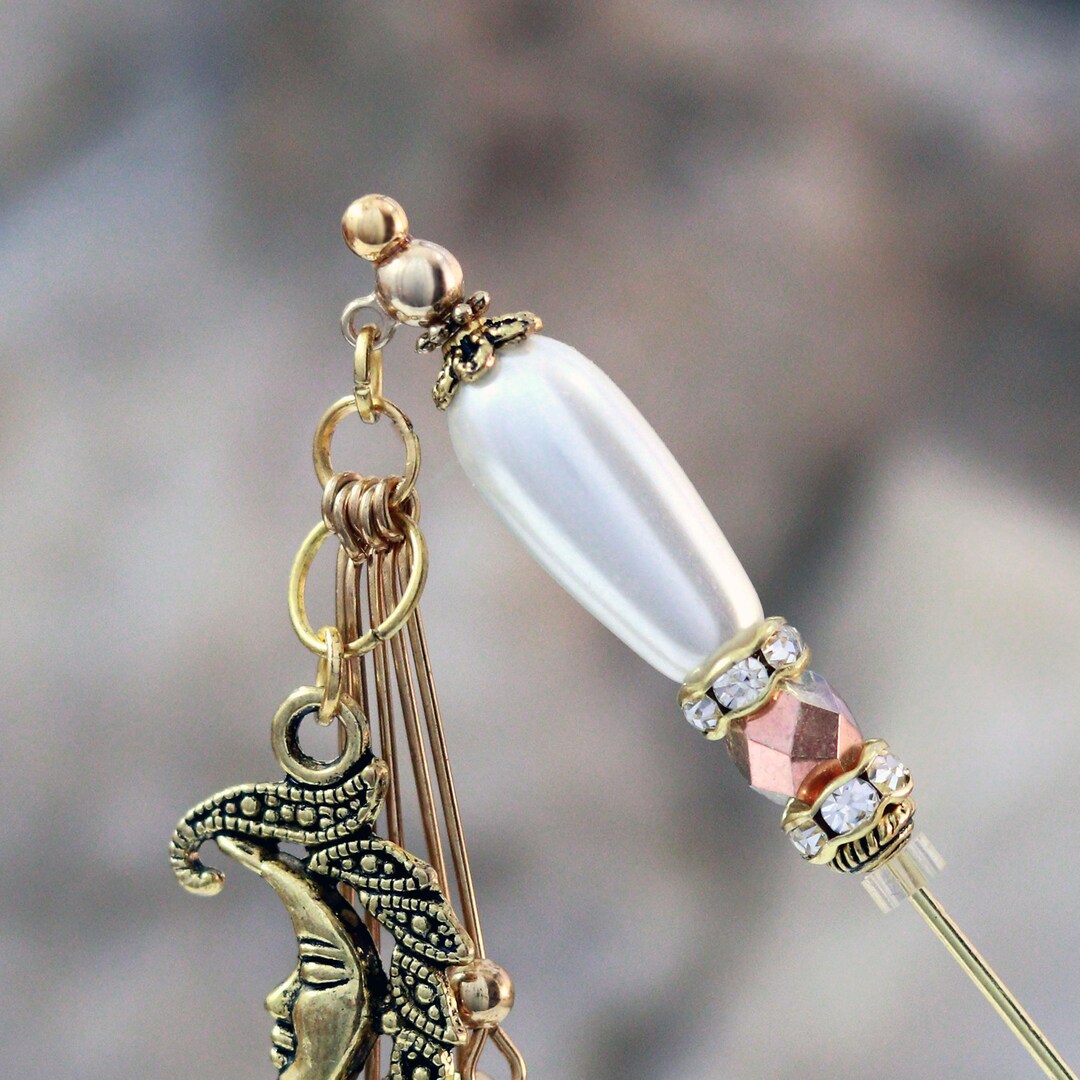 Pearl Dangle Hat Pin With Man in the Moon Charm and Gold Plated Accents ...
