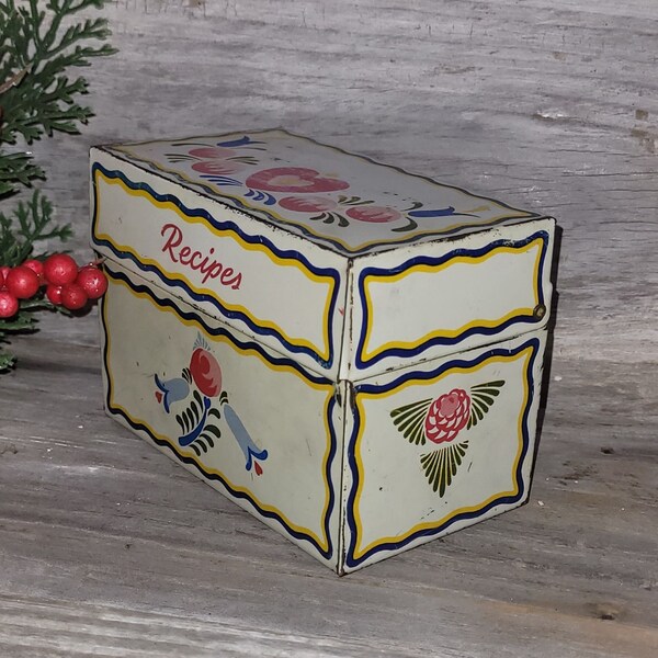 Vintage Recipe Box - Etsy