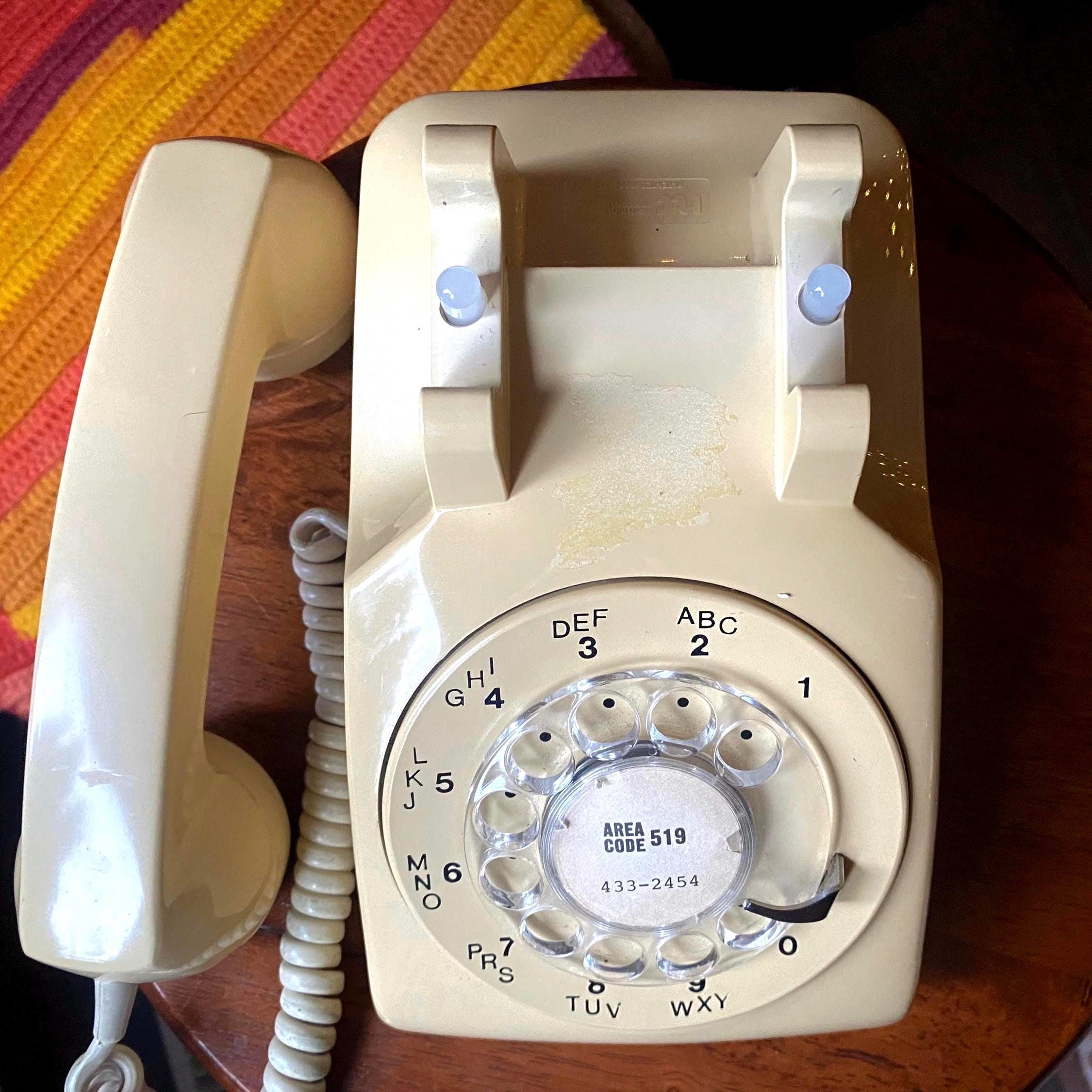Vintage 1970s Light Beige Rotary Phone working - Etsy