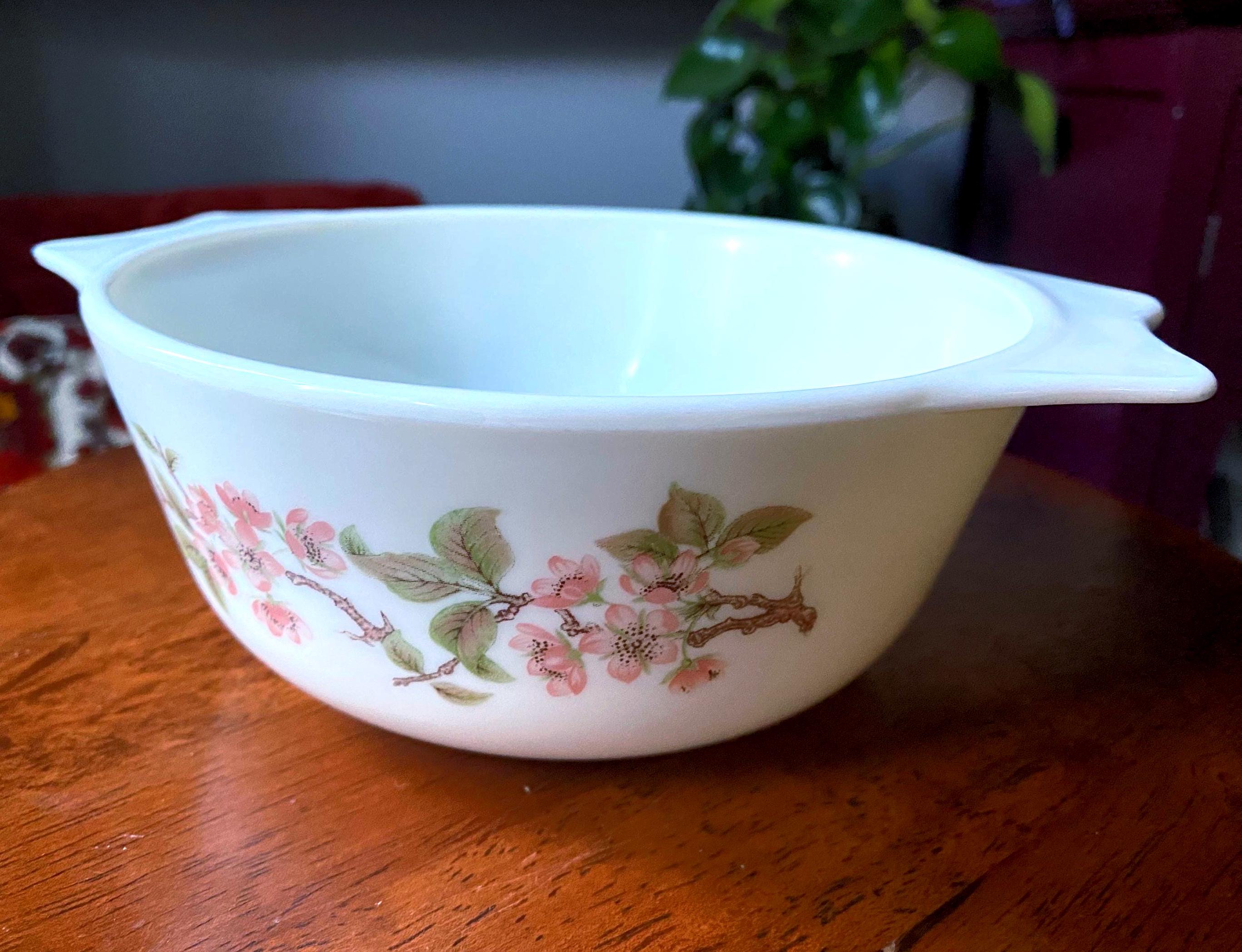 Vintage 1980s Pyrex Bowl Cherry Blossom Pattern With Lid - Etsy