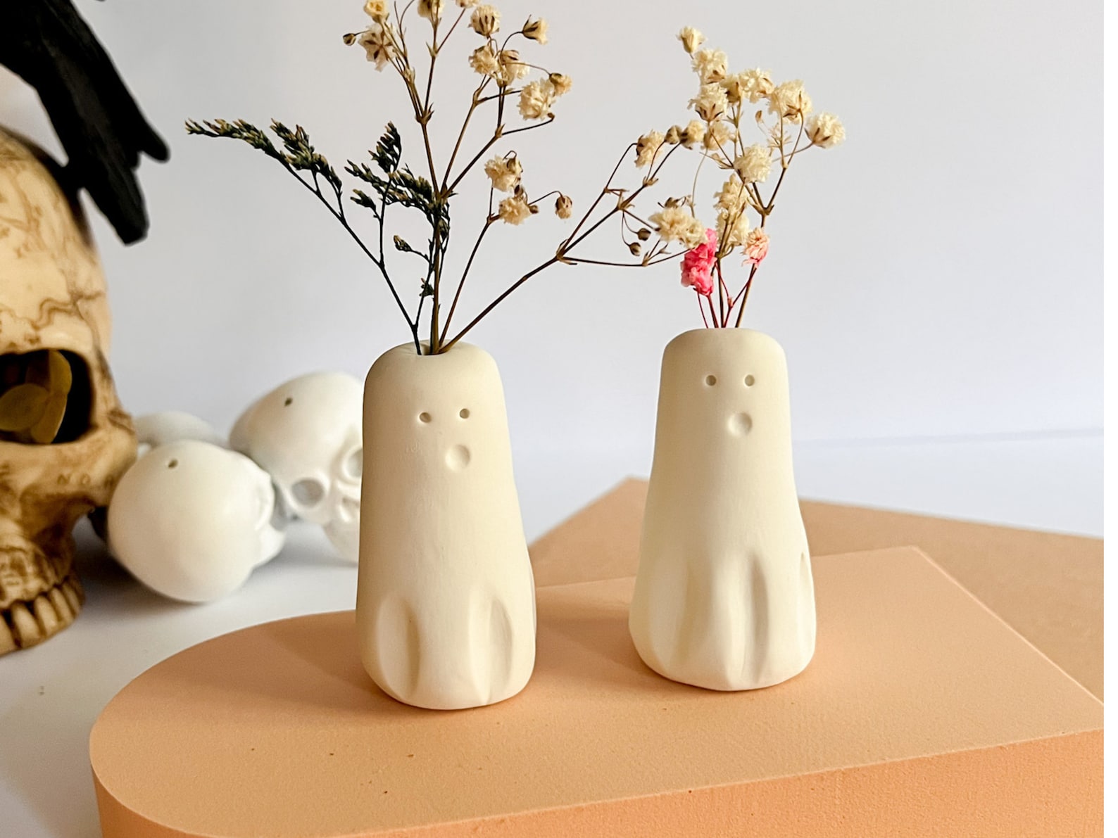 Ghost Tiny Vase / Handshaped Halloween Gift / Halloween Decor - Etsy